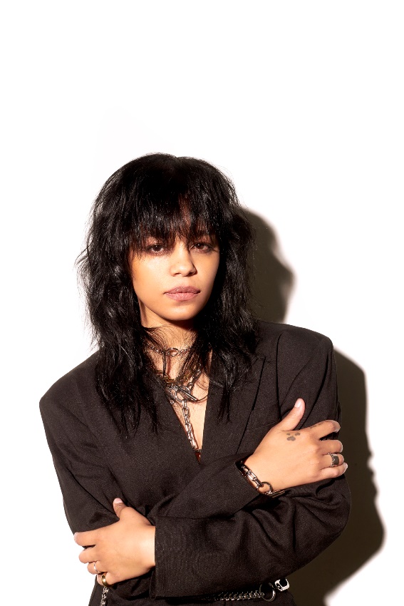 Fefe Dobson returns to punk roots with new single ‘Hungover’