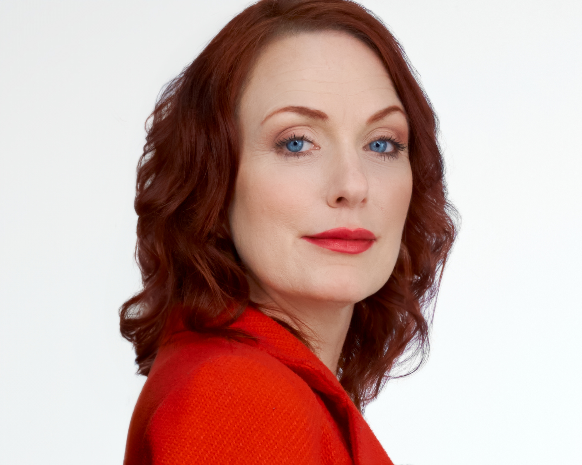 Geri Hall on her "Painfully Honest" Comedy in ‘Middle Raged ...