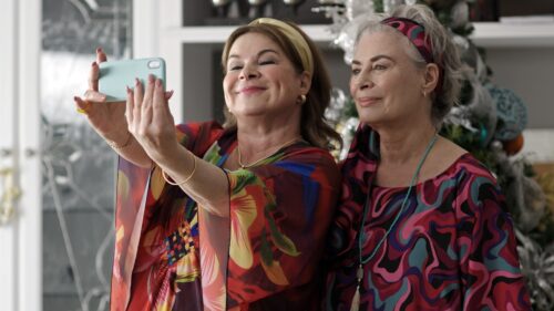 Toronto Actresses & ‘Auld Lang Syne’ Stars Linda Kash and Mimi Kuzyk ...